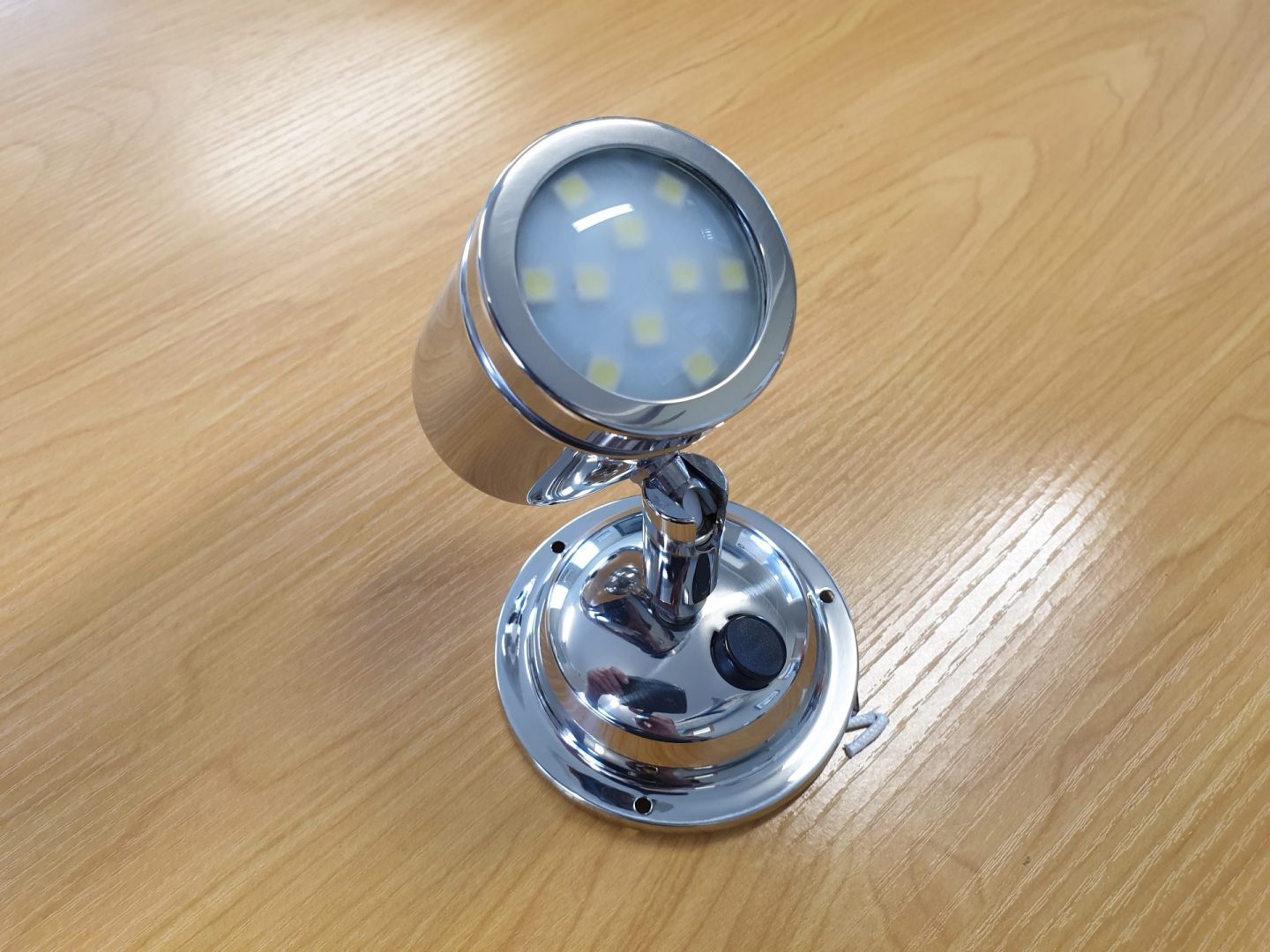 Caribbean Bunk Reading Pivot Light • Caribbean Boats (NZ) Ltd